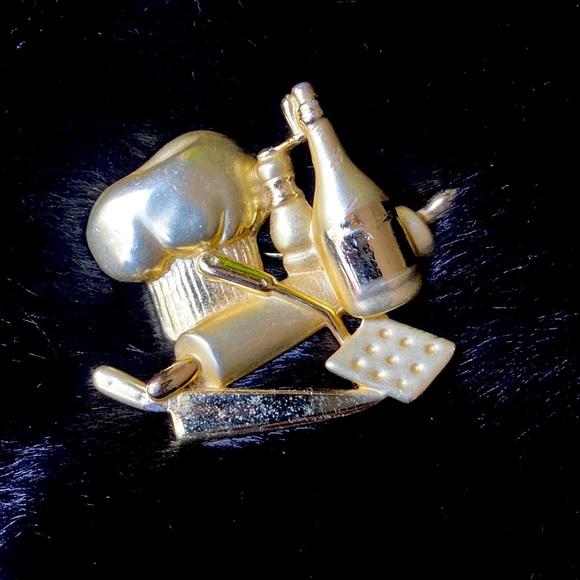 Ajc | Jewelry | Vintage Signed Ajc Chefcook Brooch Pin Gold Tone | Poshmark